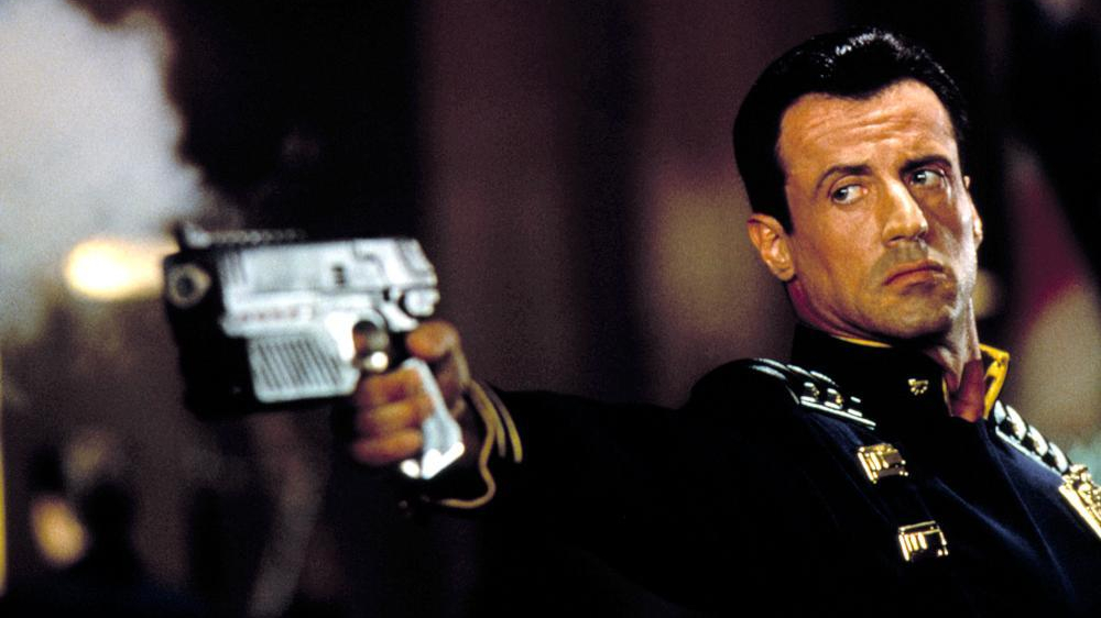 “Judge Dredd” | Easy To See Why The Remake Was Better – Stanko's Stance