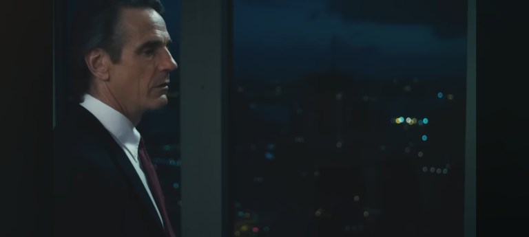 Scene Appreciation: Emergency Meeting In “Margin Call” – Stanko's Stance